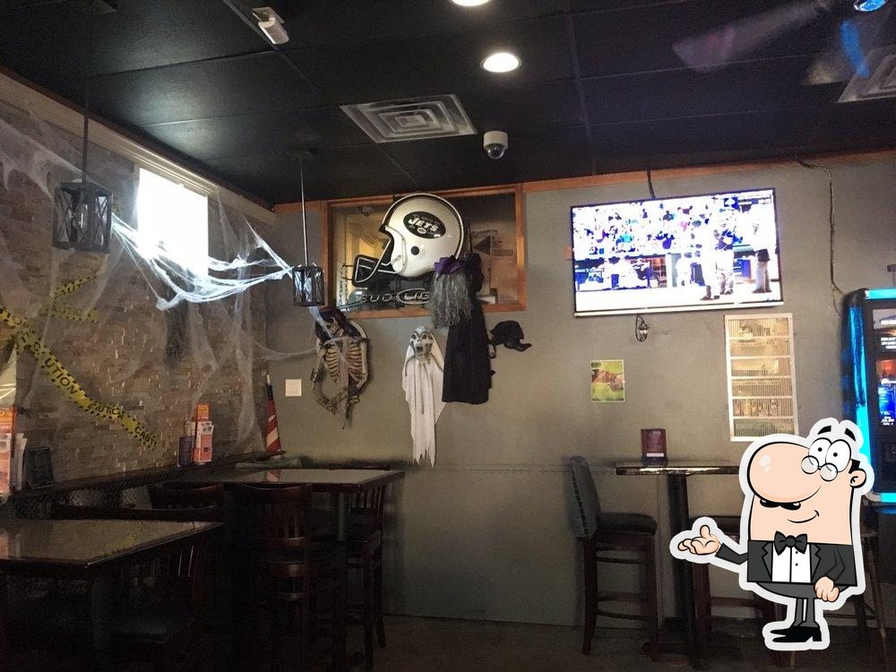 Point Break Sports Bar & Grill in West Hempstead - Restaurant menu and ...