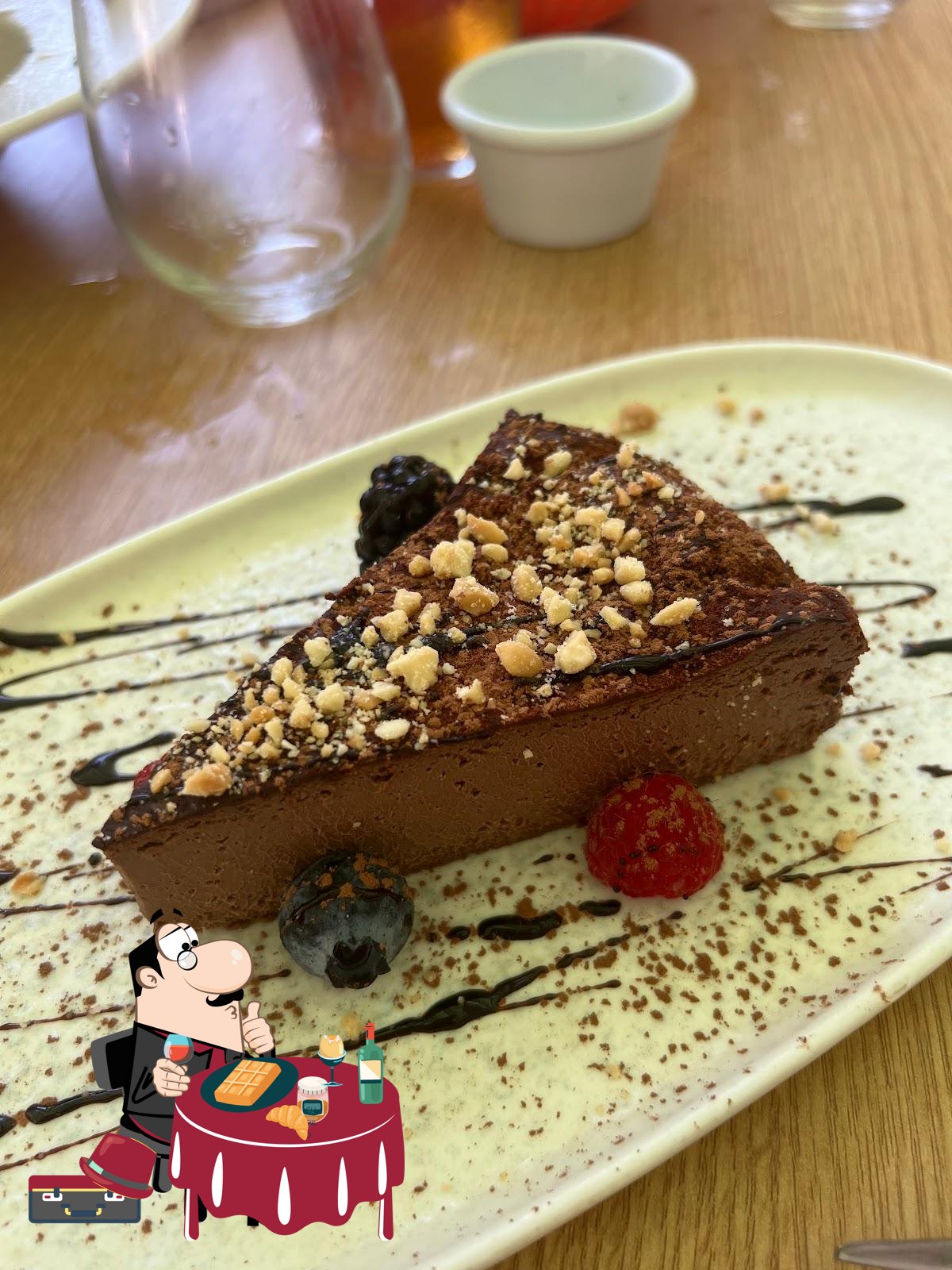 Ventuno Beach Club in Son Ferrer - Restaurant reviews