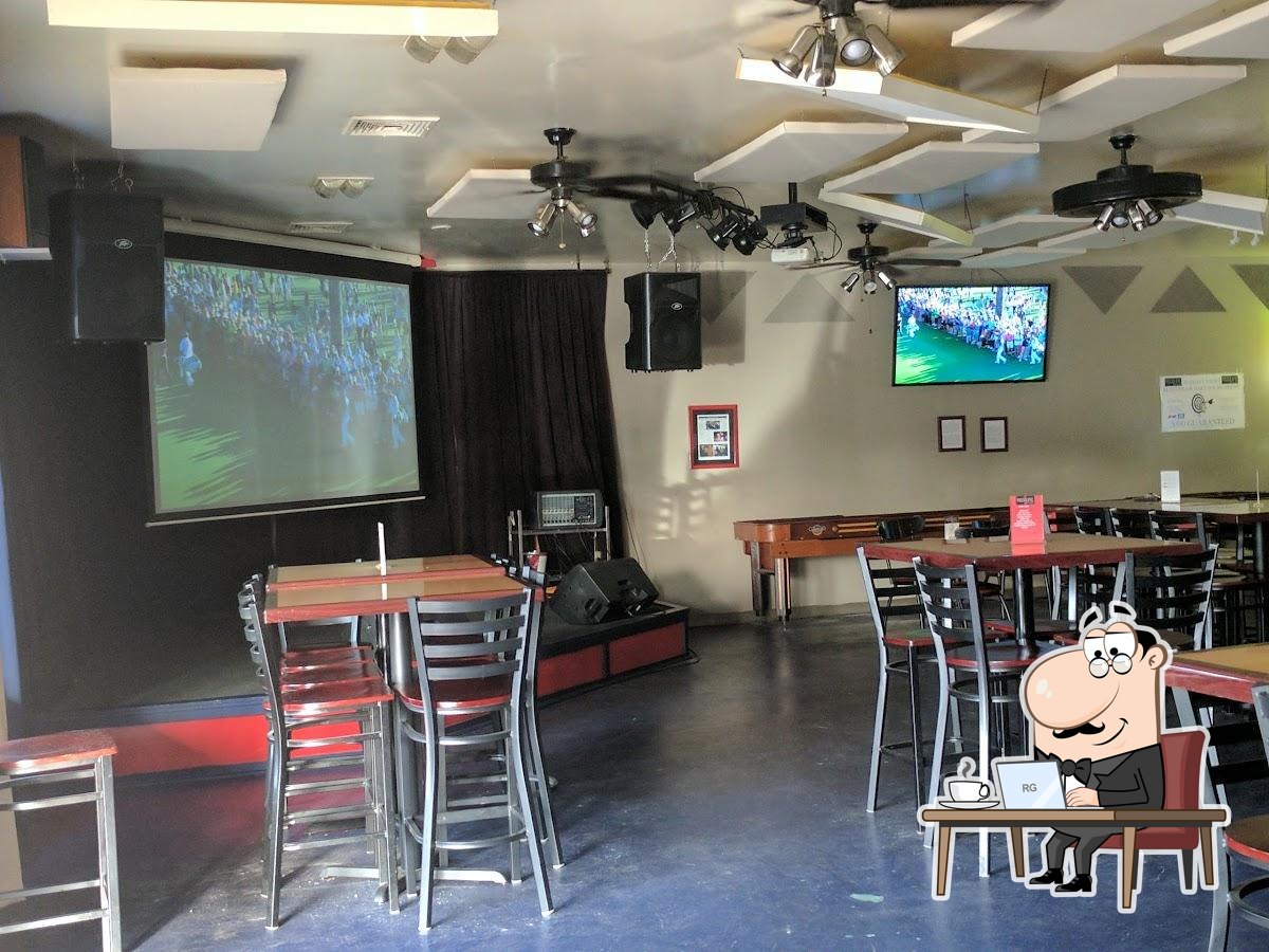 Red Line Bar & Grill in Nashville - Restaurant menu and reviews