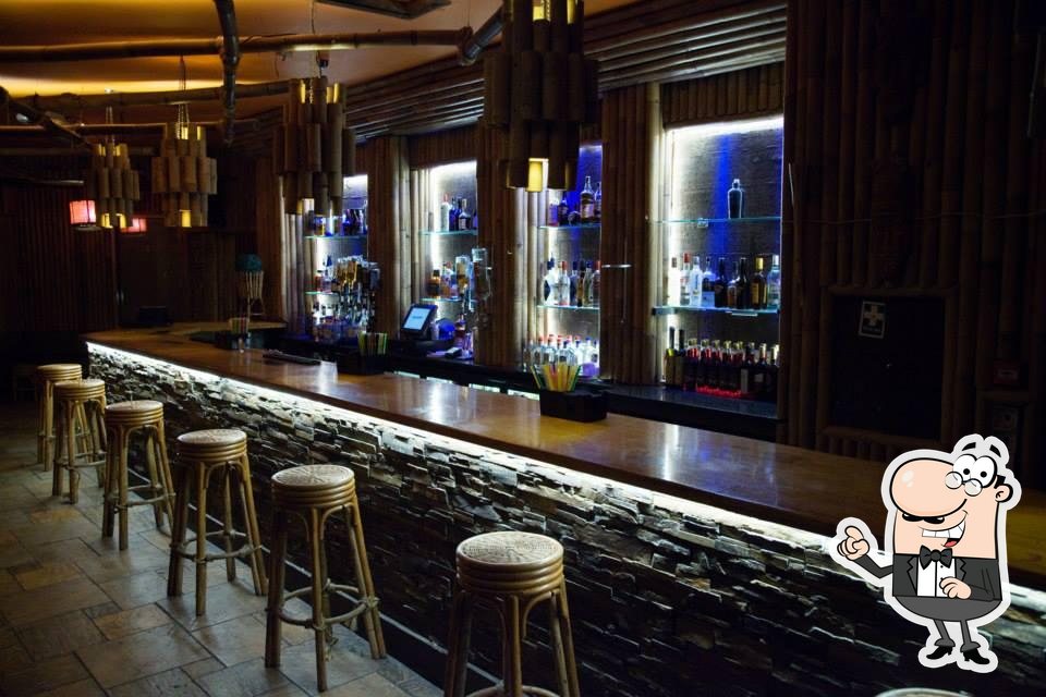 Tiki bar, 1 Archway Close in London - Restaurant reviews