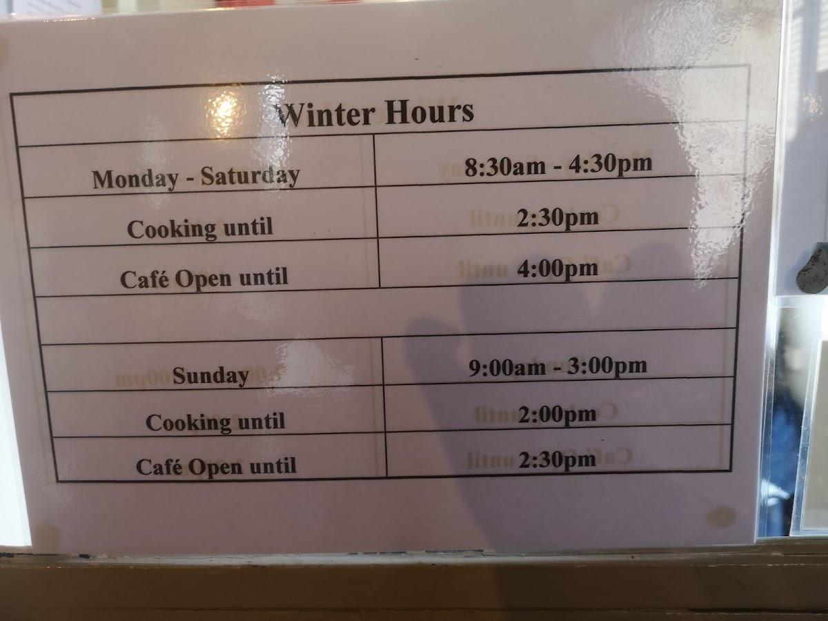 Menu at Cwpan Pinc pub & bar, Llangadfan
