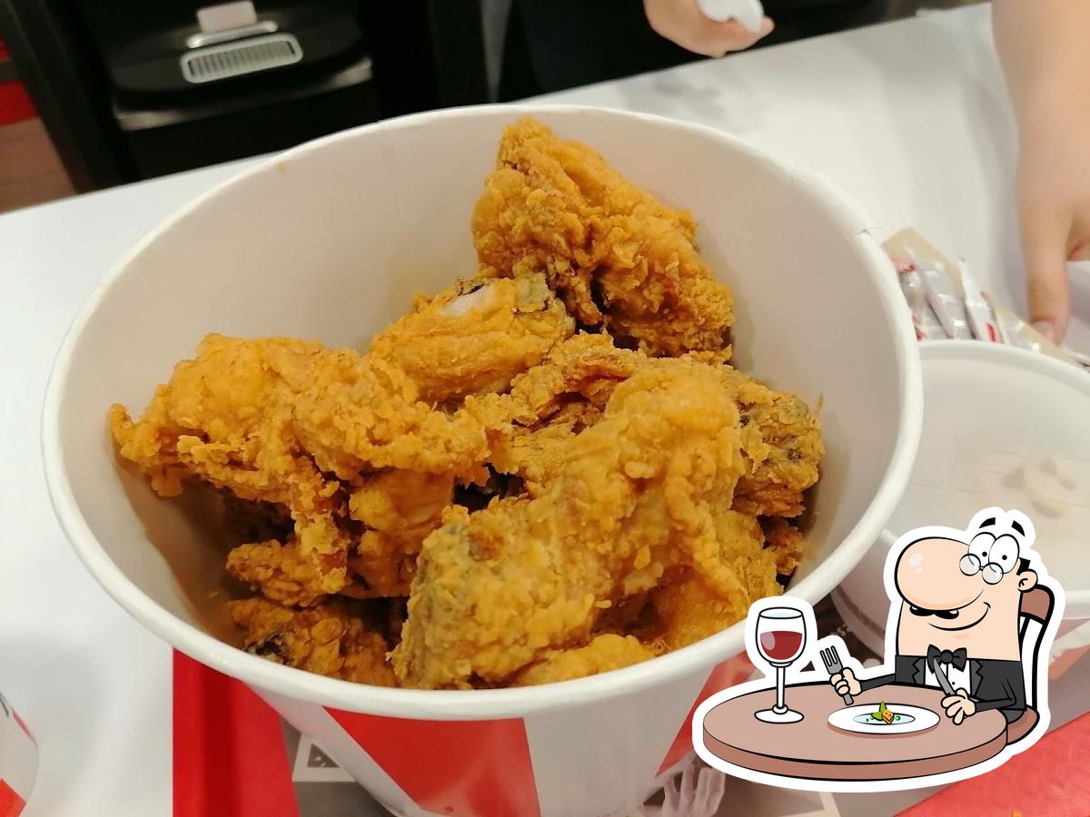 KFC restaurant, Culiacán, Blvd. Francisco I. Madero 4244 Oriente ...