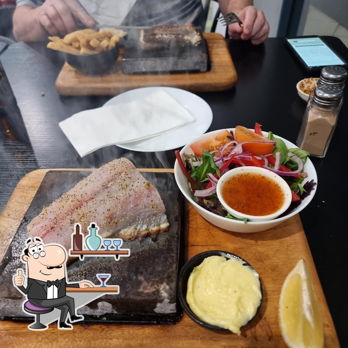 Red Hot Restaurant and Bar, Gympie - Restaurant menu, prices and reviews