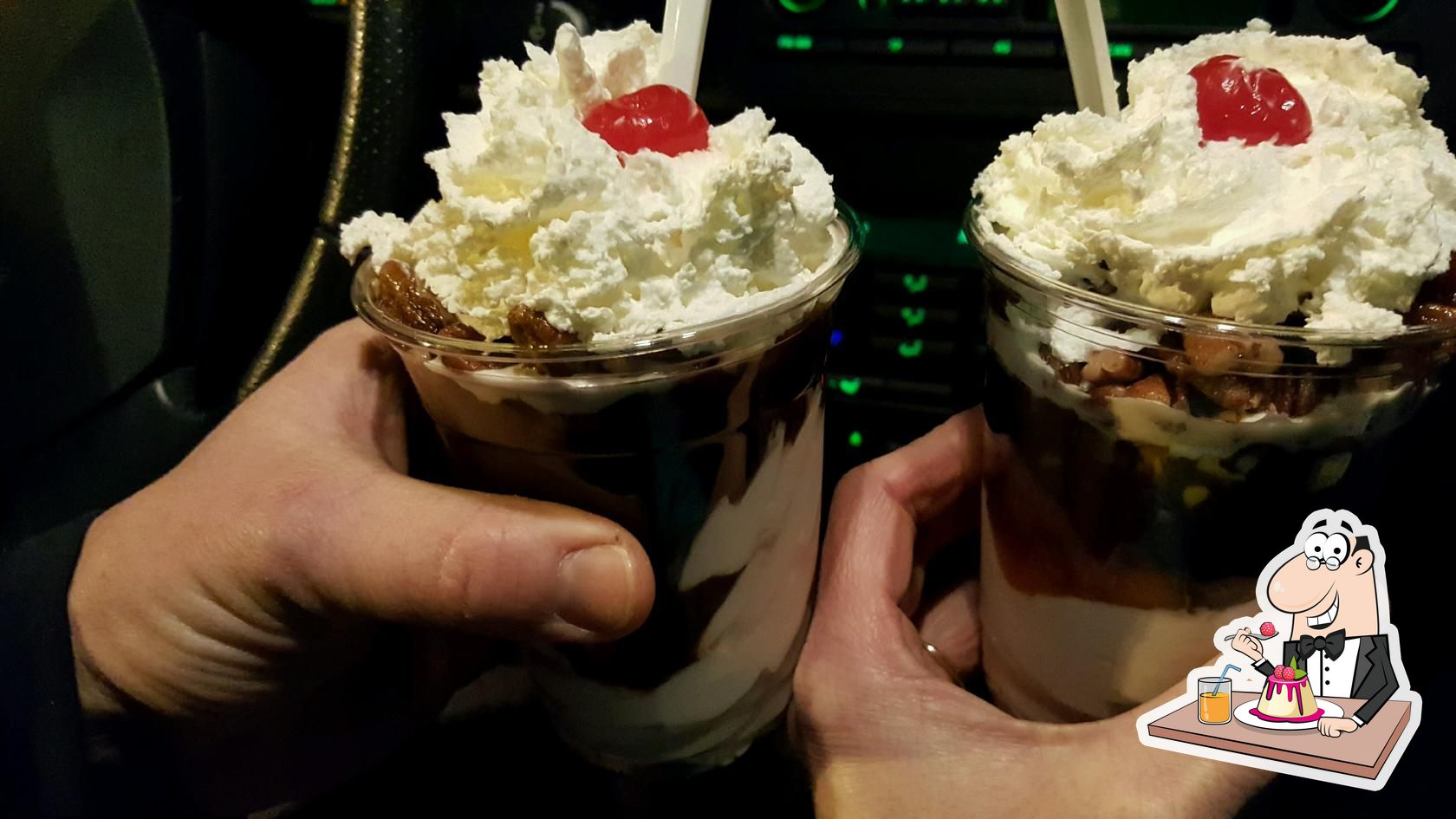 Captain Sundae, 365 Douglas Ave in Holland - Restaurant menu and reviews