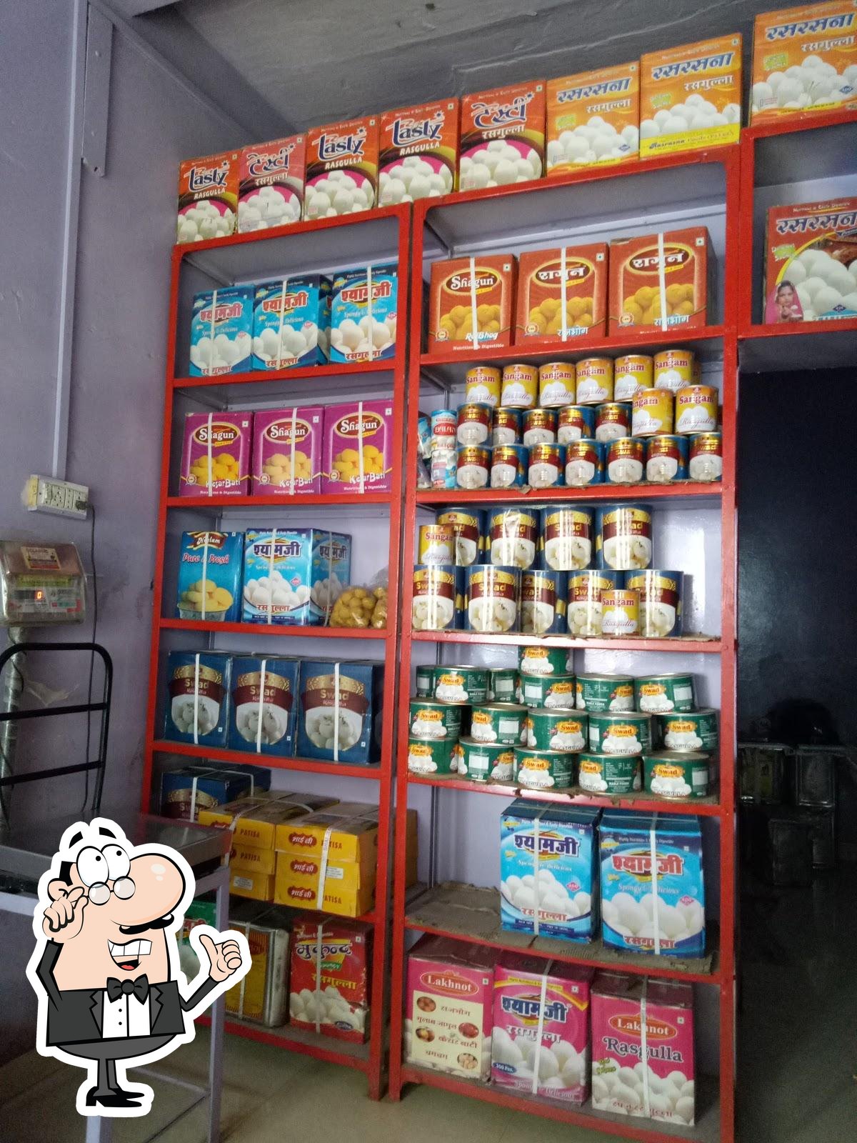 NEELAM MAVA AND RASGULLA BHANDAR, Palsana - Restaurant reviews