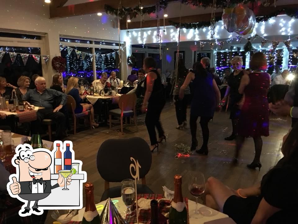 Waterfront Restaurant Within the Kenmore Club in Reino Unido ...