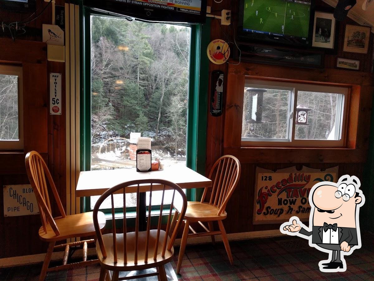 Man of Kent, Hoosick - Restaurant menu, prices and reviews