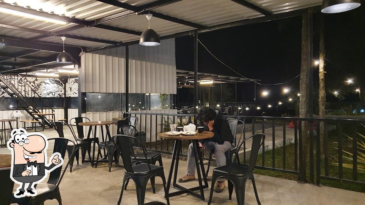 FULLHOPPER BERASTAGI, Indonesia - Restaurant reviews