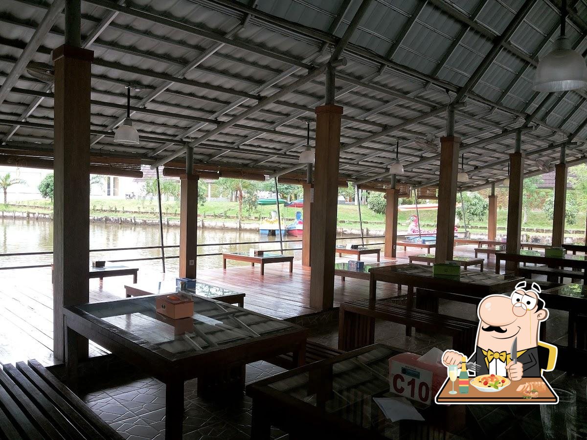 Telaga Sindur restaurant, Pengasinan - Restaurant reviews