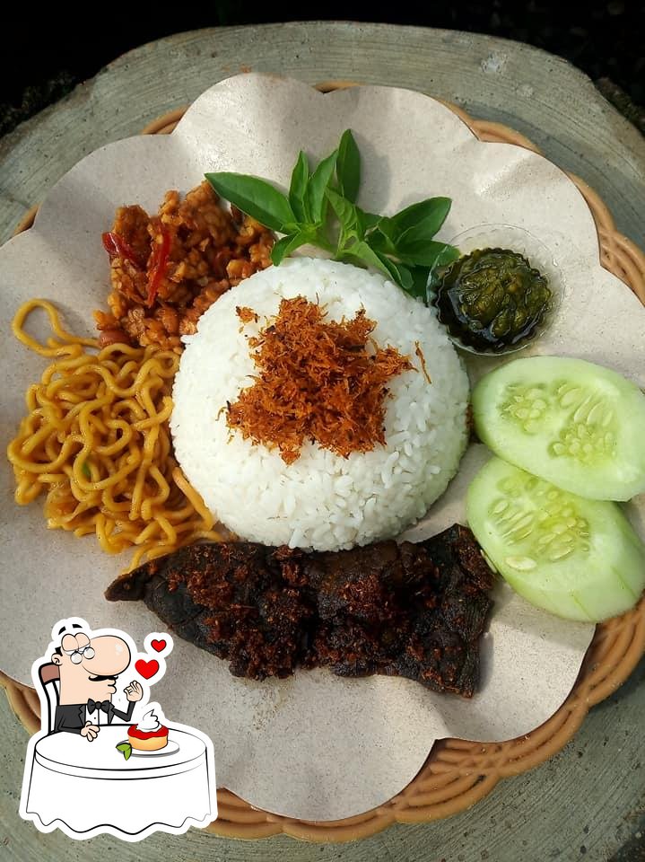 Kopi Cangkruan Mahameru cafe, Senduro - Restaurant reviews