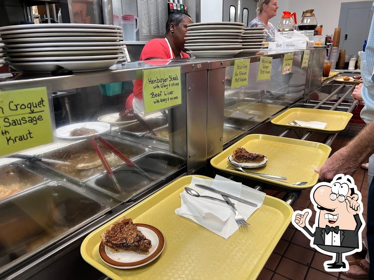 Cedar House Cafeteria, Birmingham - Restaurant menu, prices and reviews