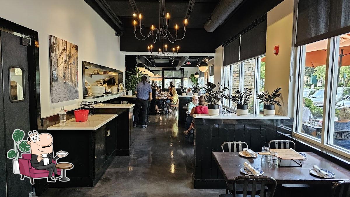 Ella's Italian Pub in Geneva - Restaurant menu and reviews