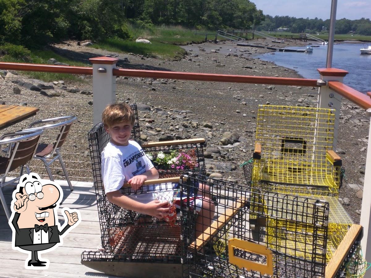 Roht Marine in Marshfield - Restaurant menu and reviews