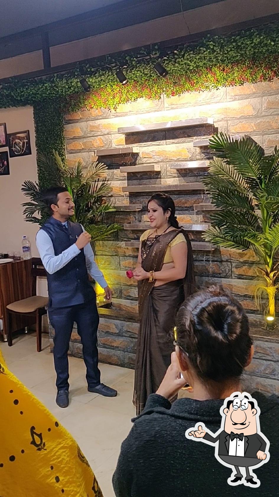 avyukt restaurant, Vidisha - Restaurant reviews