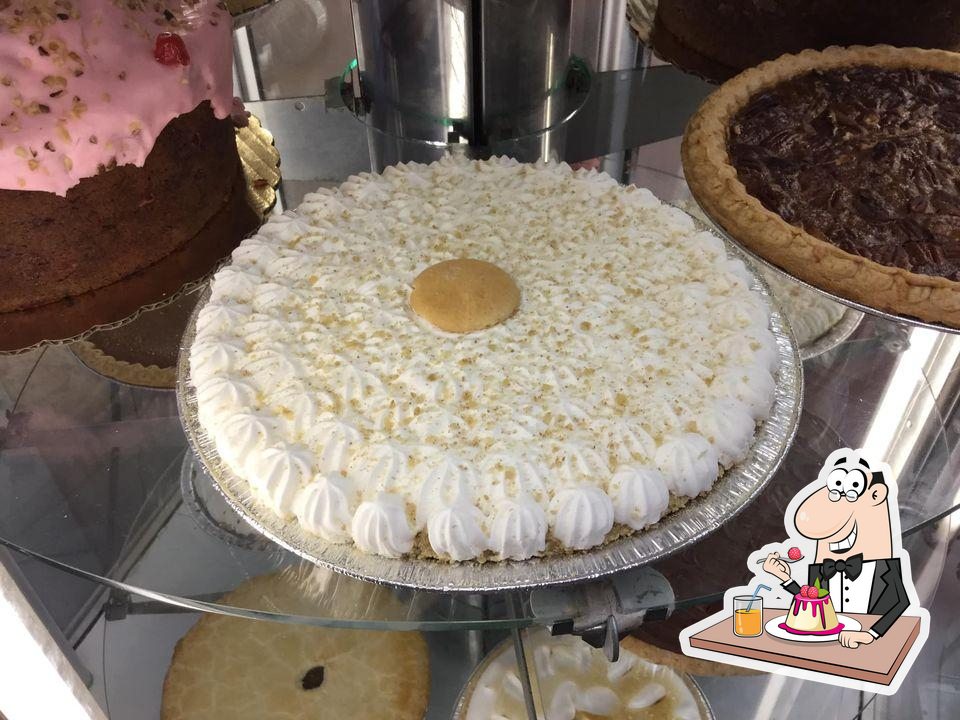 Angelo's Bakery, 32 Halls Hill Rd in Colchester - Restaurant reviews