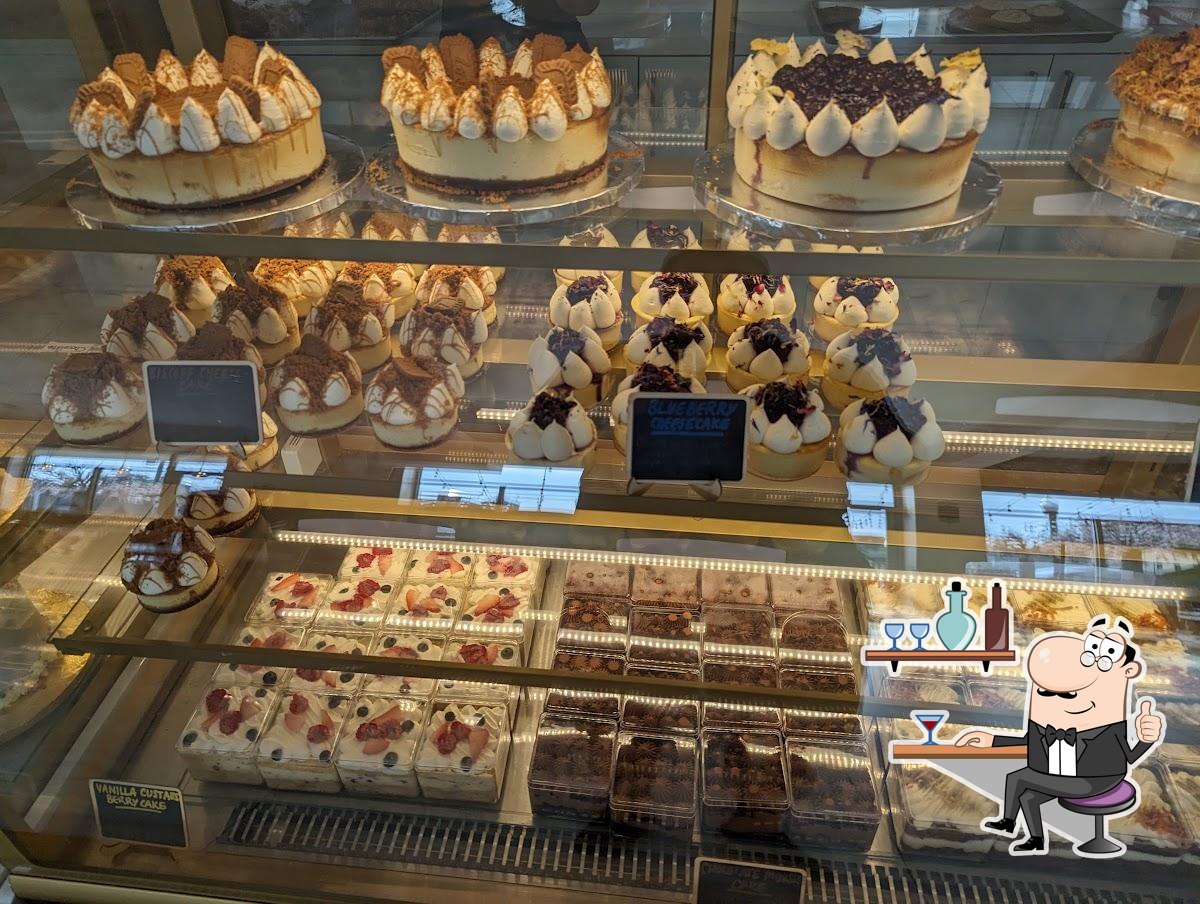 Gateaux Patisserie, Dearborn - Restaurant menu, prices and reviews