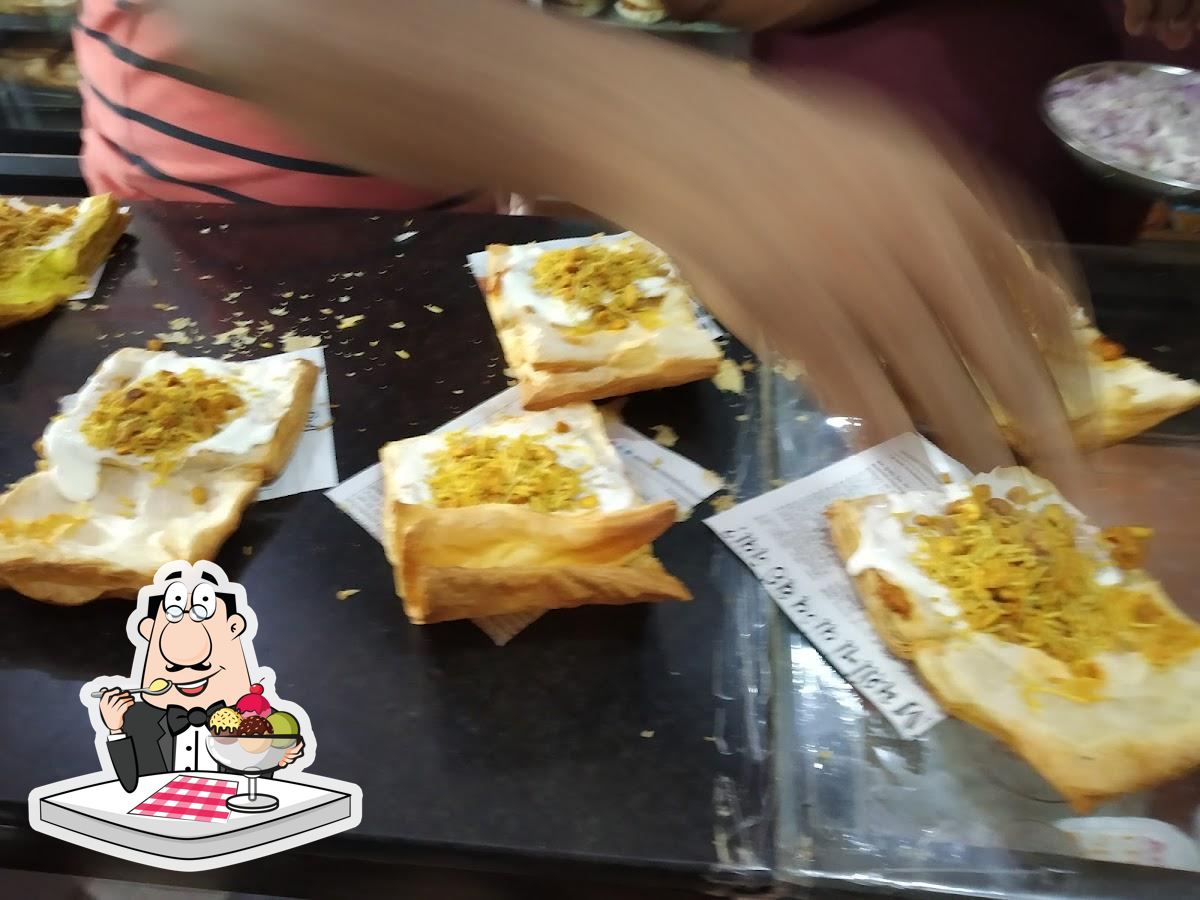 Payal Puff Center, Nadiad - Restaurant reviews