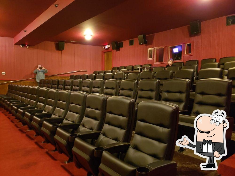 Screenland Armour in North Kansas City - Restaurant menu and reviews