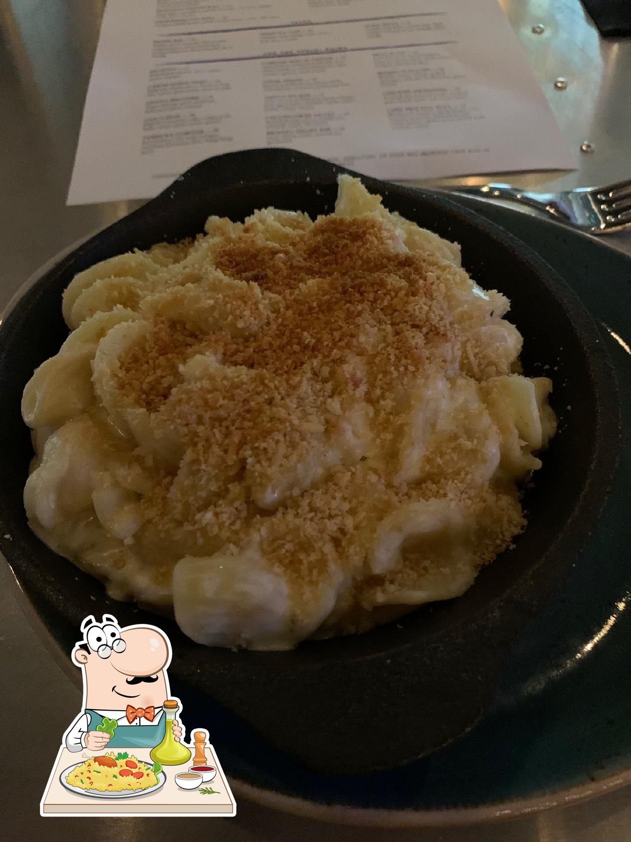 Hangar Kitchen + Bar in St. Louis - Restaurant menu and reviews