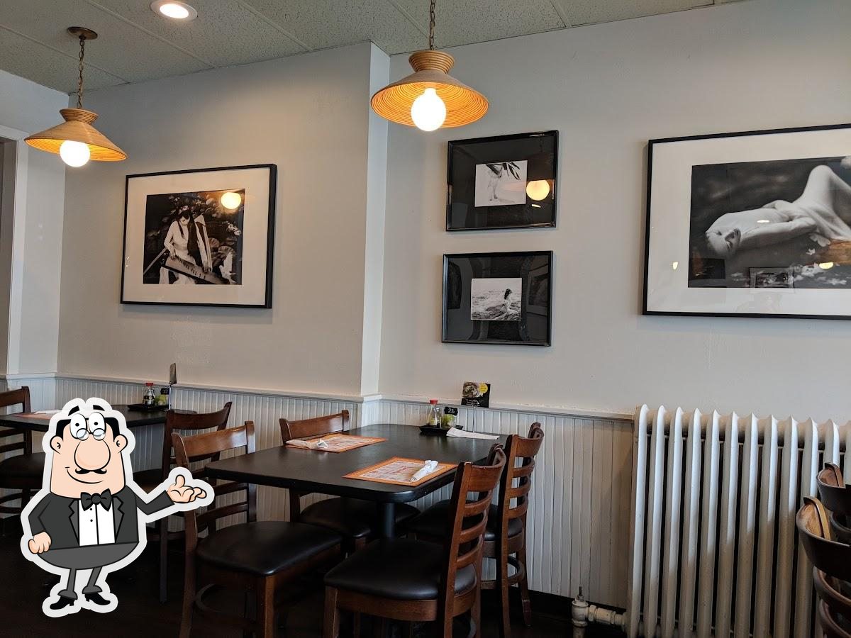 Que Viet Village House, Minneapolis - Restaurant menu, prices and reviews