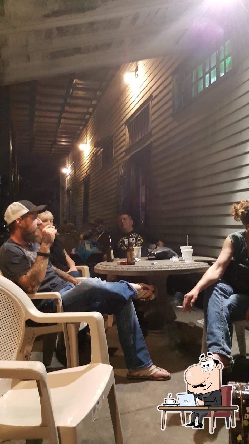 Old Point Bar, 545 Patterson Rd in New Orleans - Restaurant reviews
