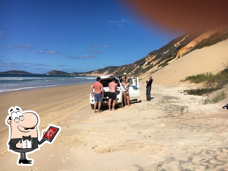 Rainbow Beach Hotel, 1 Rainbow Beach Rd in Rainbow Beach - Restaurant ...