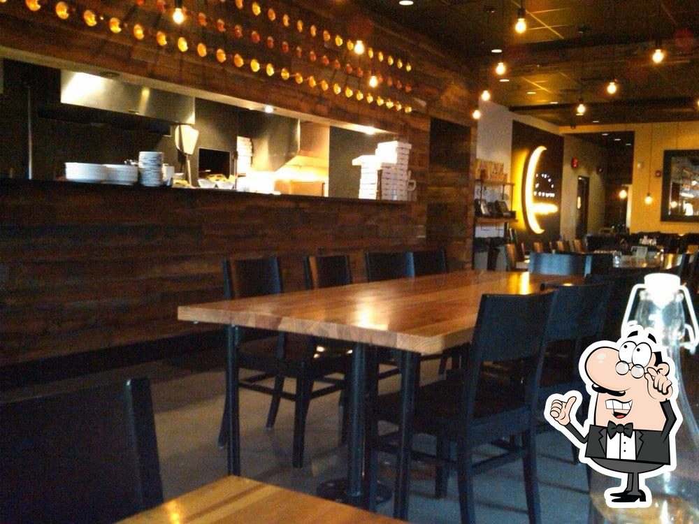 Pitch Pizzeria, Omaha - Restaurant menu, prices and reviews