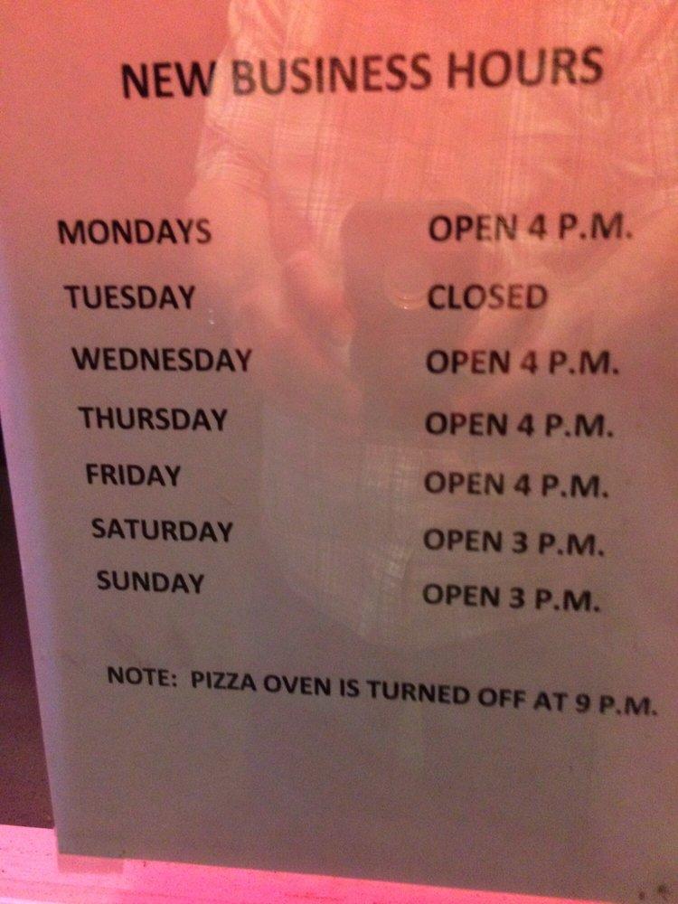 Carta del pub y bar E's Locker Room, Red Bluff
