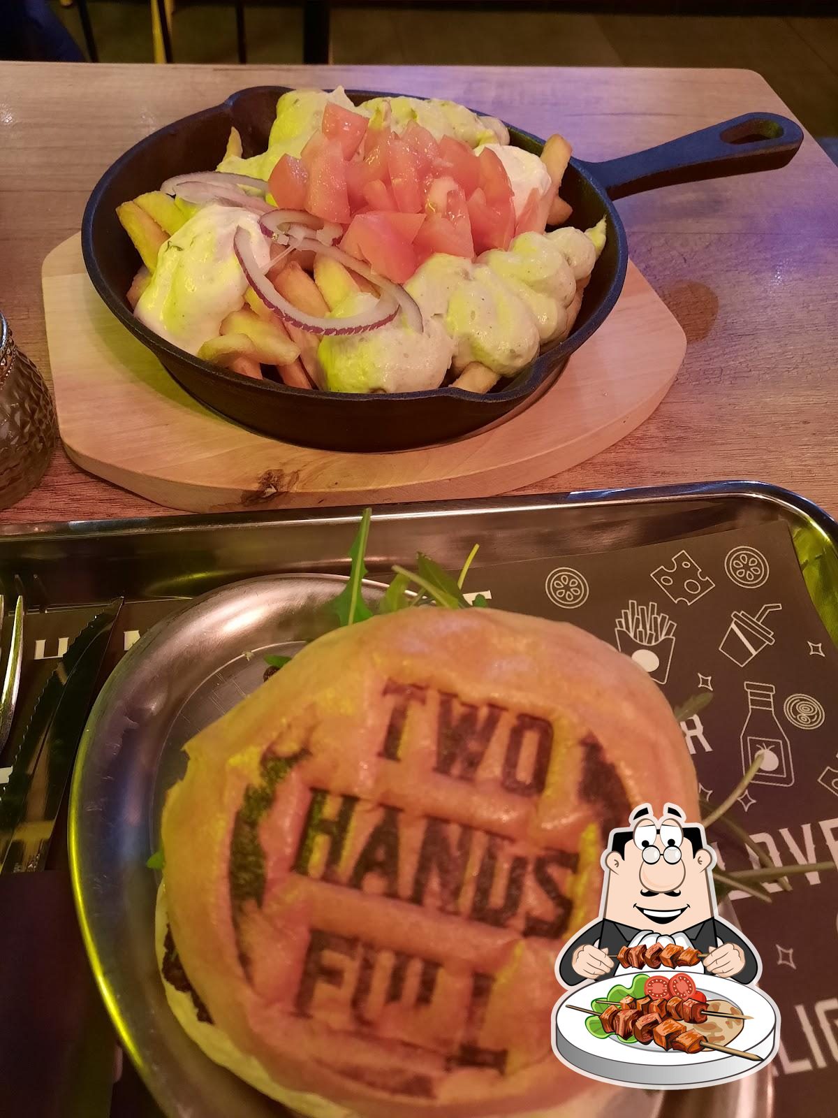 Two Hands Full, Frankfurt am Main - Speisekarte, Preise und Bewertungen