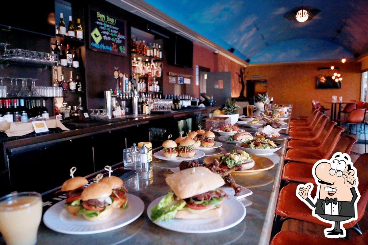 Manhattan Bar & Brewery, Gurugram - Restaurant menu, prices and reviews