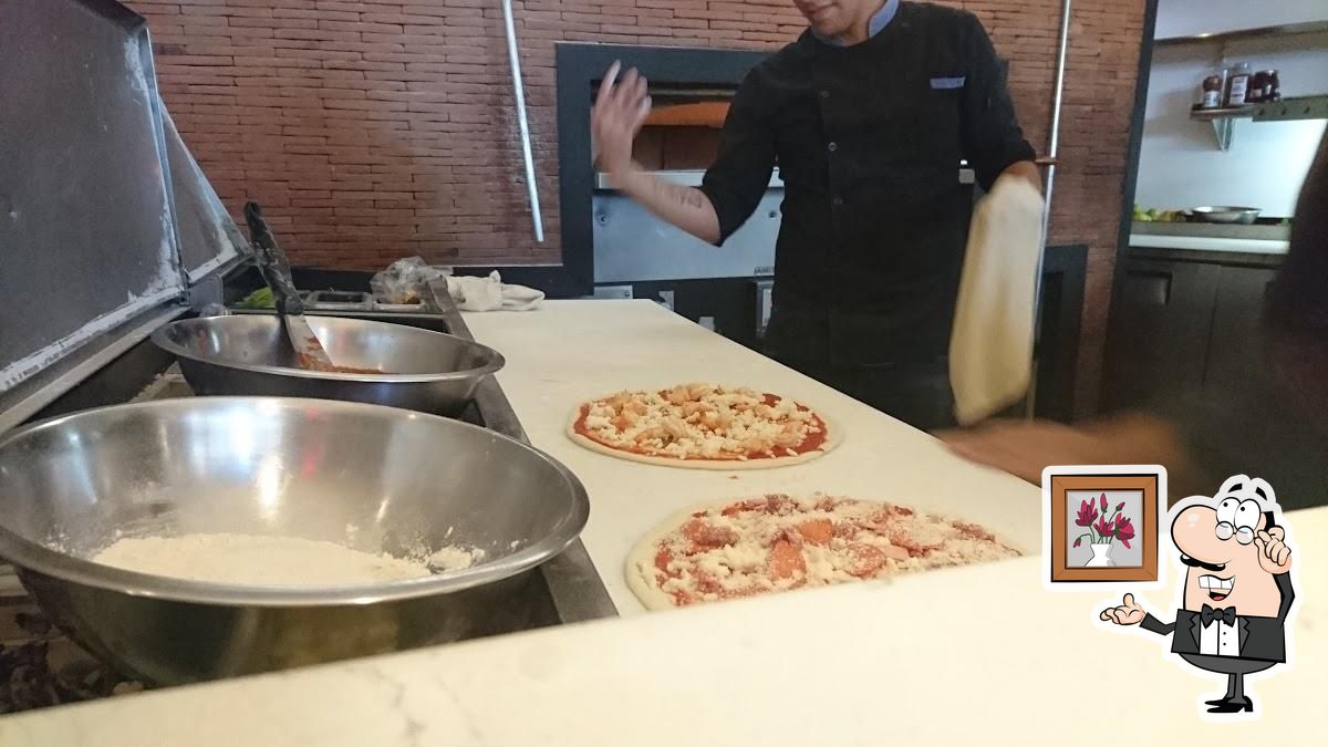 50 Friends pizzeria, Mexico City, Avenida Ejército Nacional 843-B Local ...