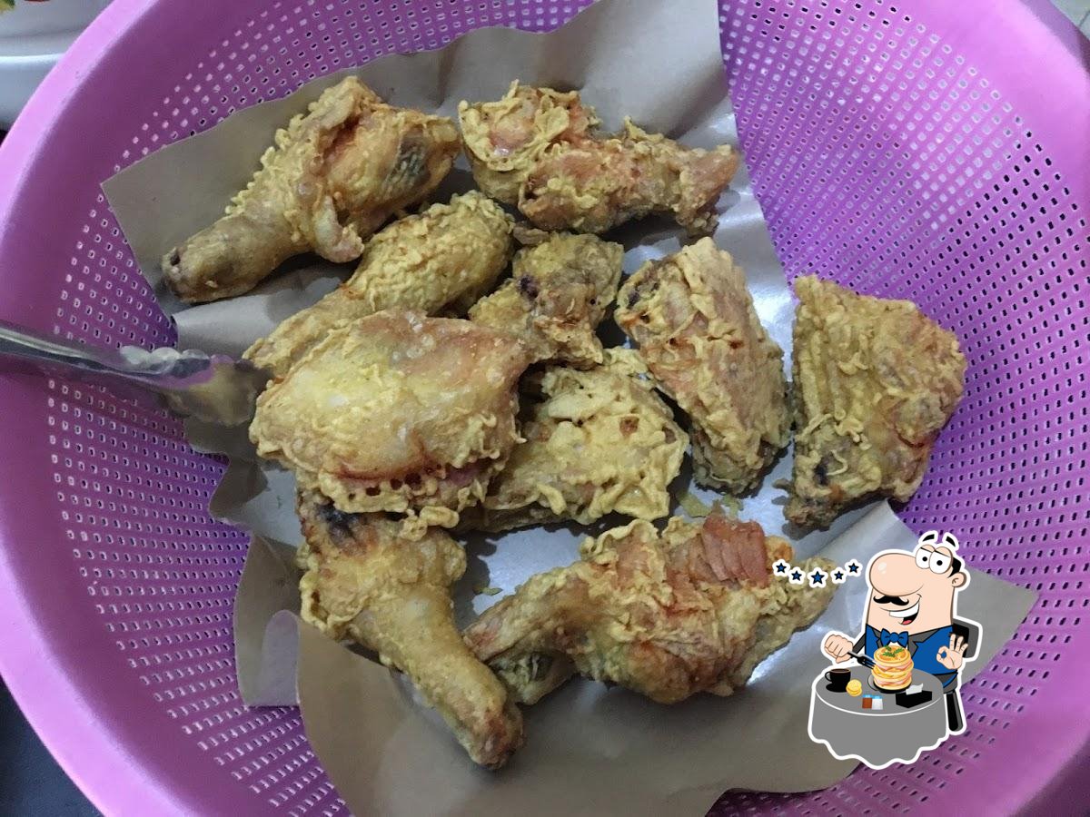 Warung Kuning Bu Noer restaurant, Surabaya, Jl. Siwalankerto Timur I No ...