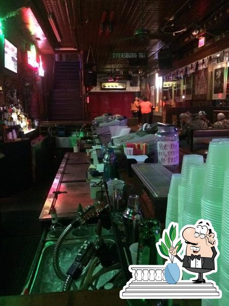 Chequers in Dyersburg - Restaurant reviews