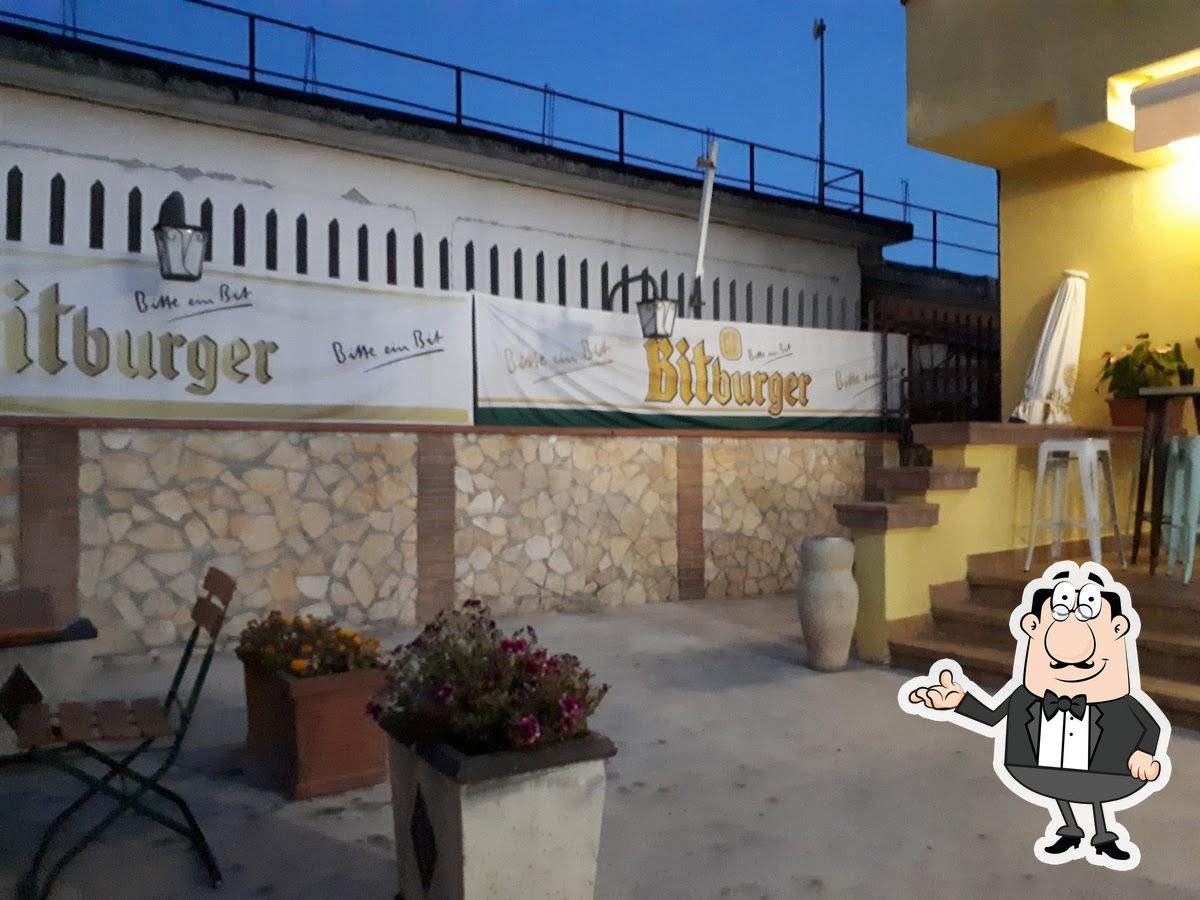 Red Arrow Roadhouse, Sora - Menu del ristorante, prezzi e recensioni