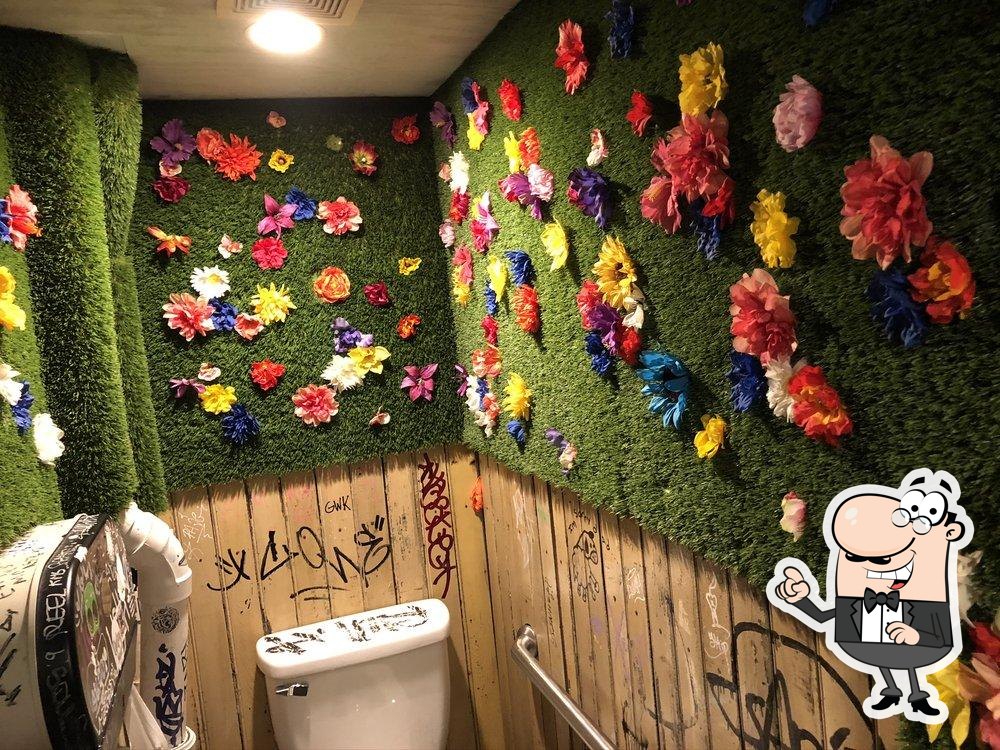 Rampart Treehouse in New Orleans - Restaurant menu and reviews