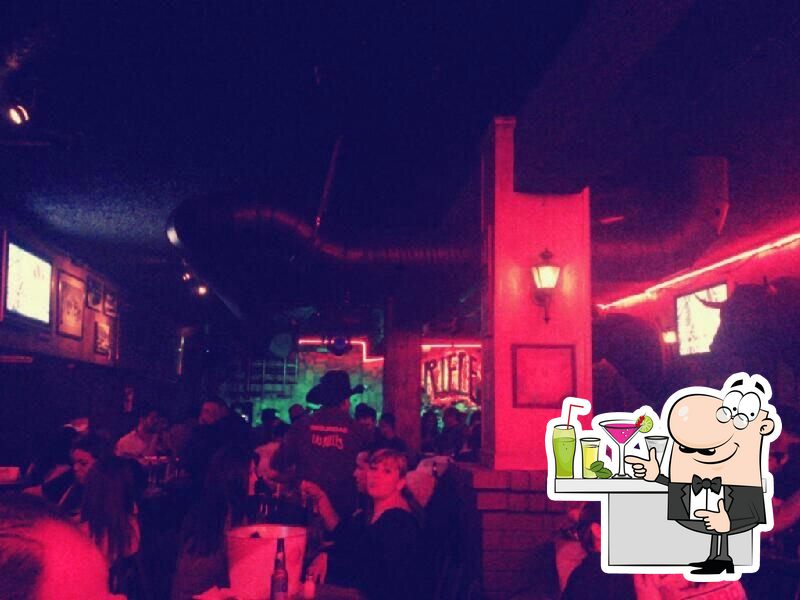 Pub y bar Los Rieles, Monterrey, Pablo A. Gonzalez Garza - Opiniones ...