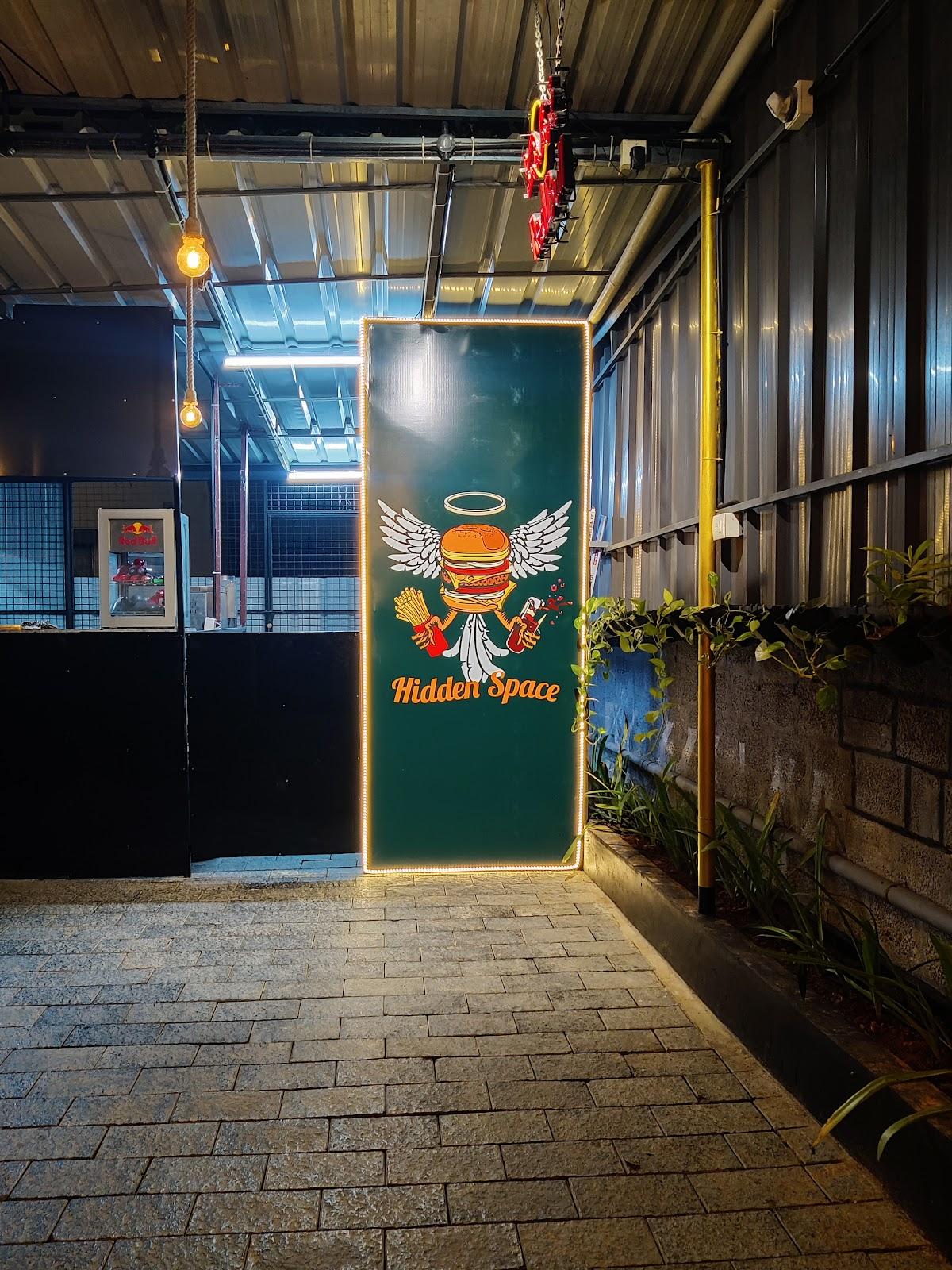 Hidden Space Cafe, Ernakulam - Restaurant reviews