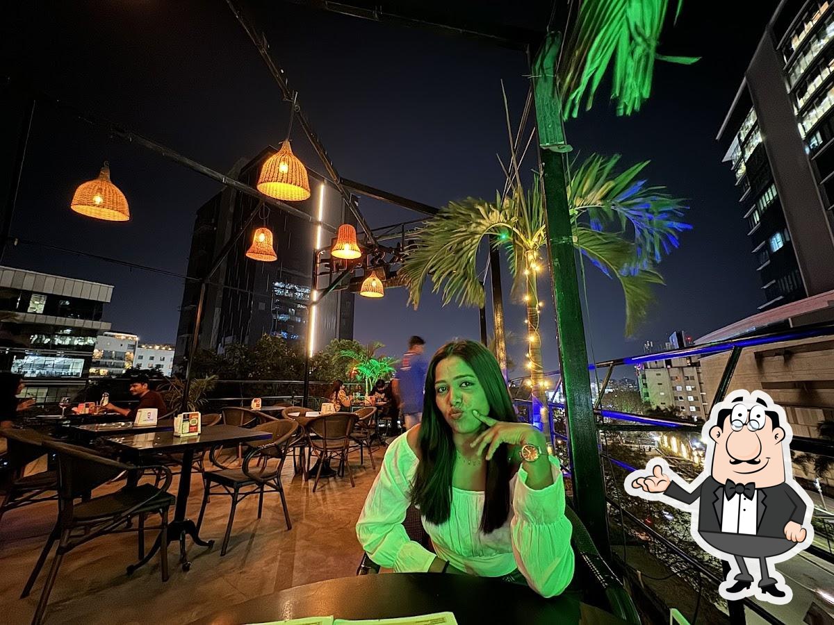 Backstage Lounge & Bar, Pune - Restaurant menu, prices and reviews