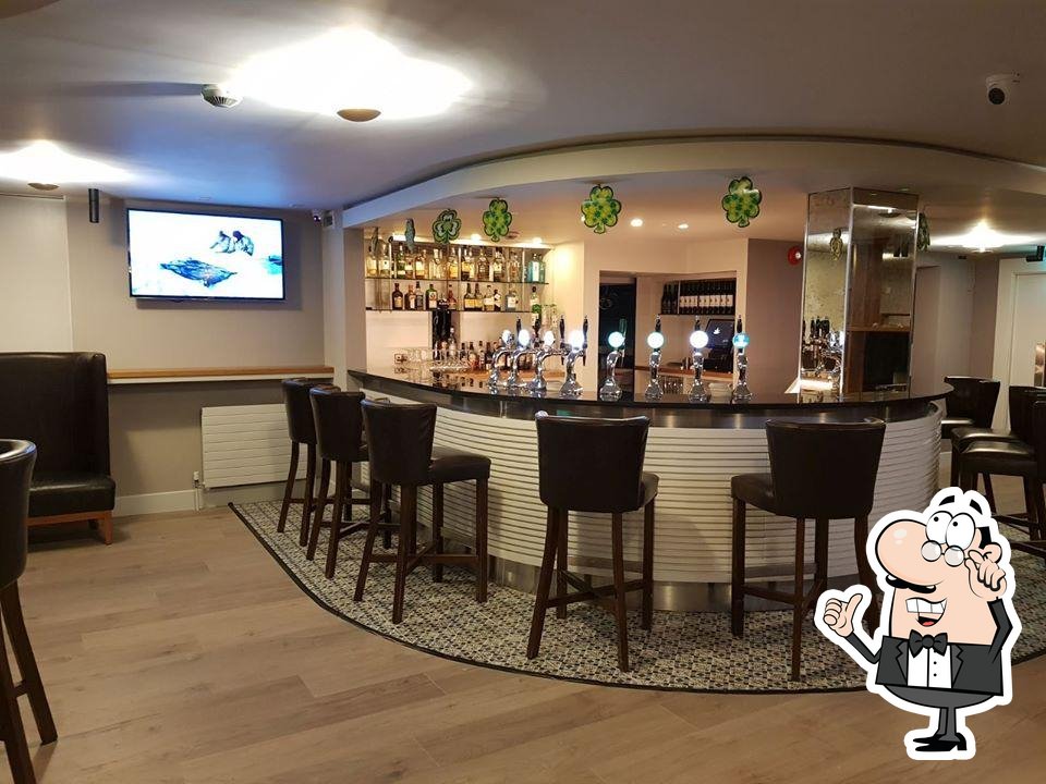 Maddens in Westport - Restaurant menu and reviews
