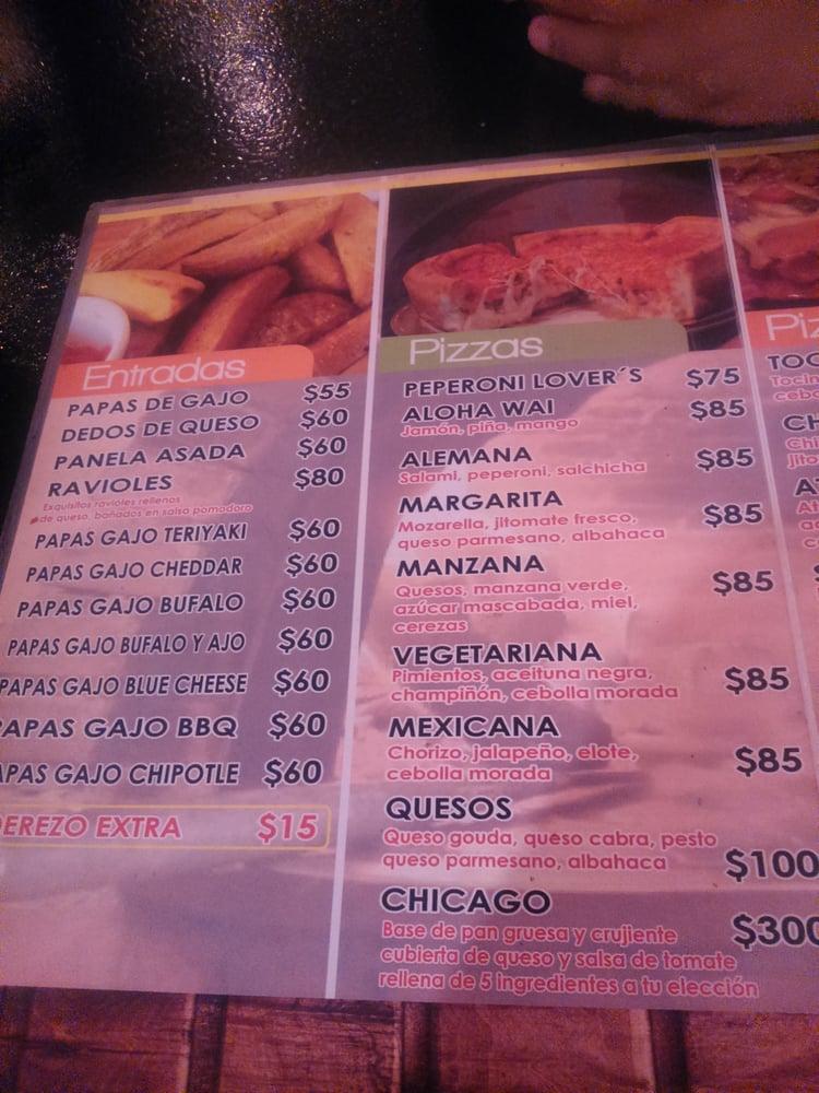 Menu at Black Albahaca pizzeria, Guadalajara, Montes Pirineos 1514