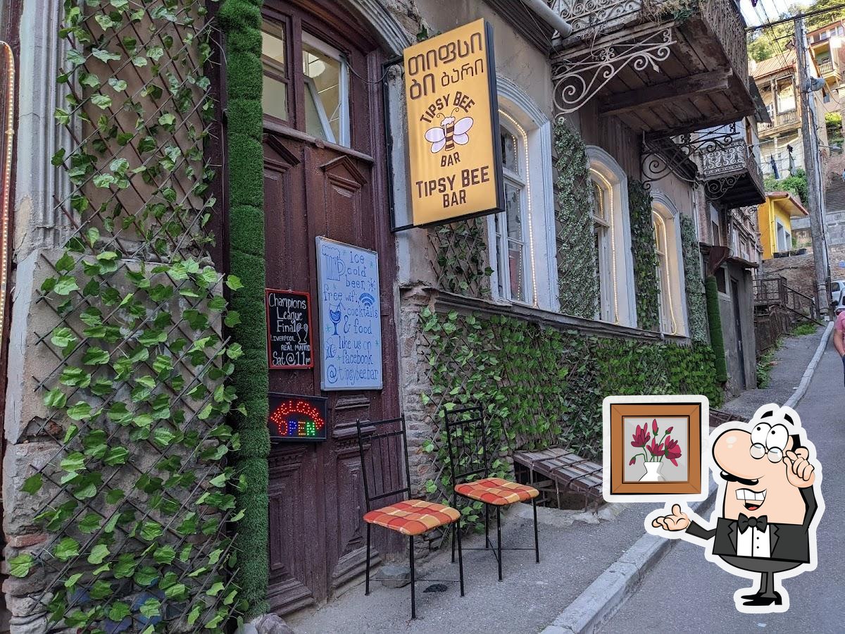Tipsy Bee Bar, Tiflis - Restaurantspeisekarten und Bewertungen