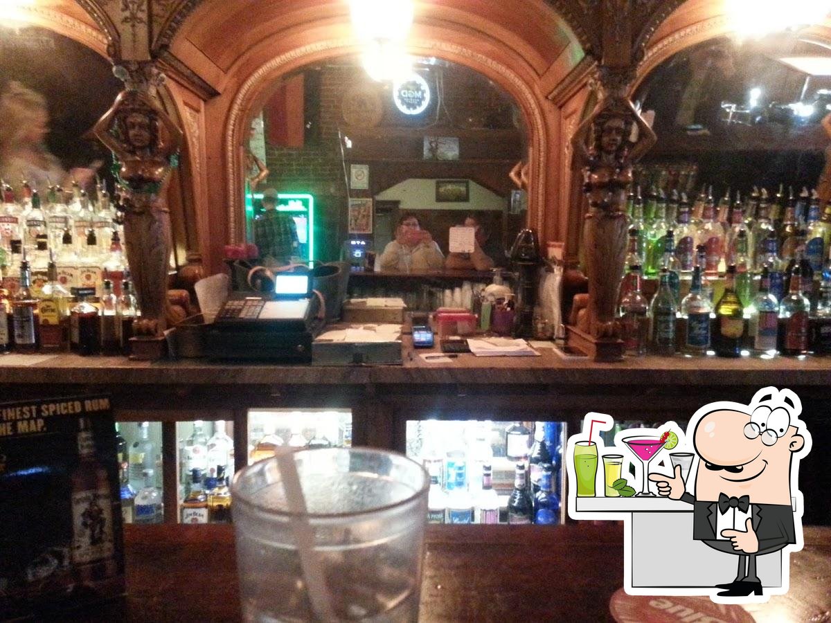 Viaduct Bar & Grill in Tiffin - Restaurant menu and reviews