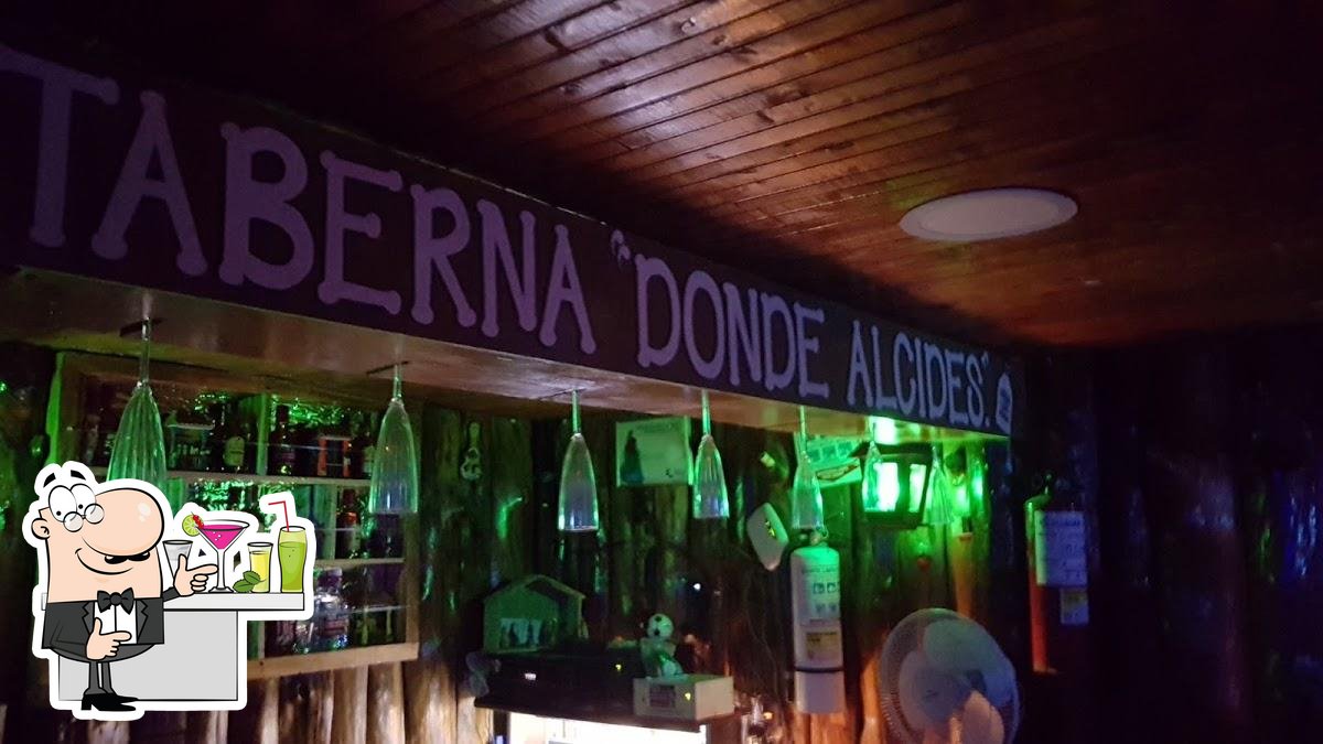 Donde Alcides pub & bar, El Aguila