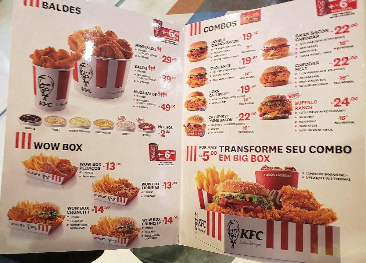 Menu em KFC restaurante, São Paulo, Estr. do Campo Limpo