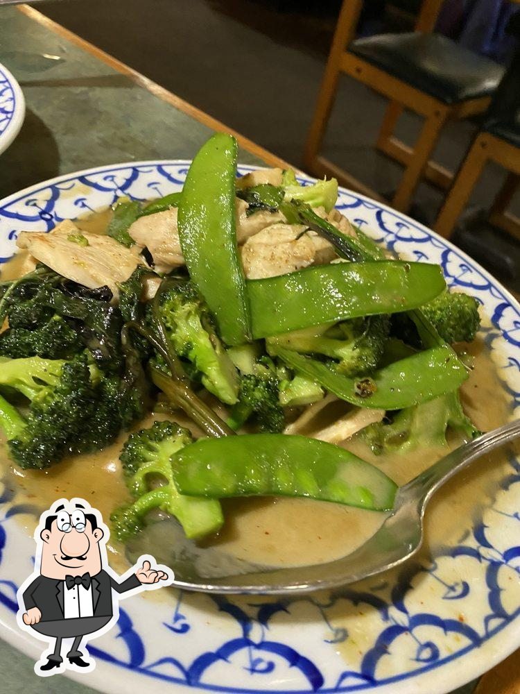Ruam Mit Thai + Lao Cuisine in Saint Paul - Restaurant menu and reviews