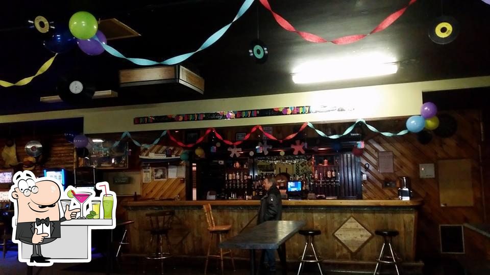 Muddy Shag Lounge in Musgrave Harbour - Restaurant reviews