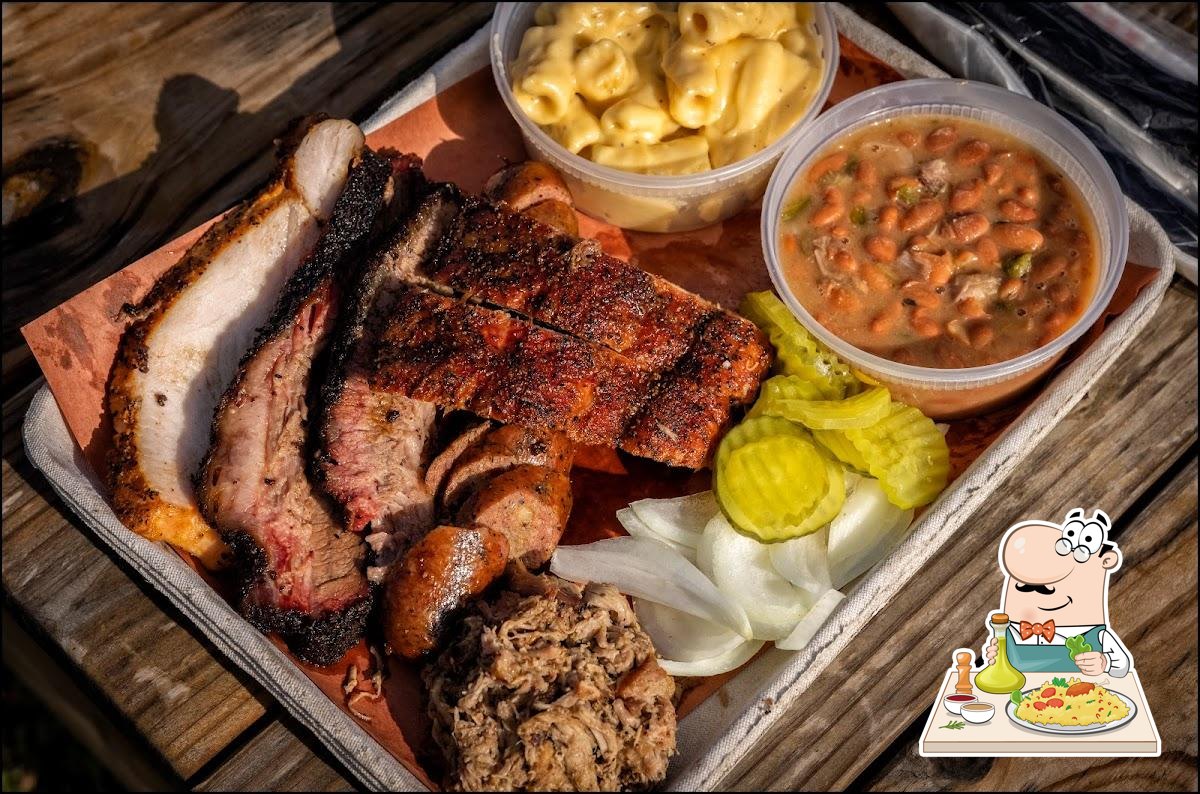 Sunbird Barbecue, 415 N High St in White Oak - Restaurant reviews