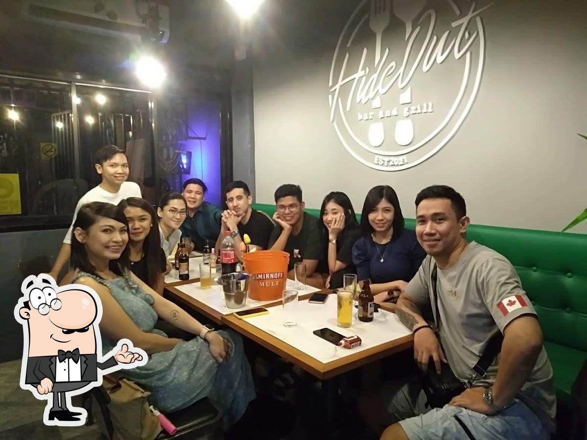 hideout bar and grill, Parañaque - Restaurant reviews