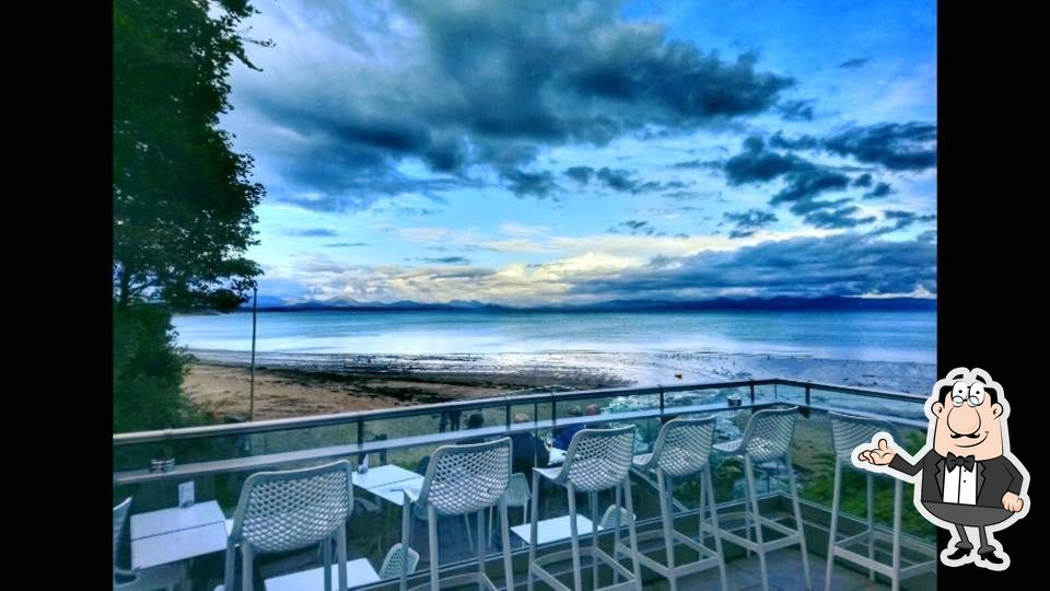Aqua Beach Bar Restaurant in Llanbedrog - Restaurant menu and reviews