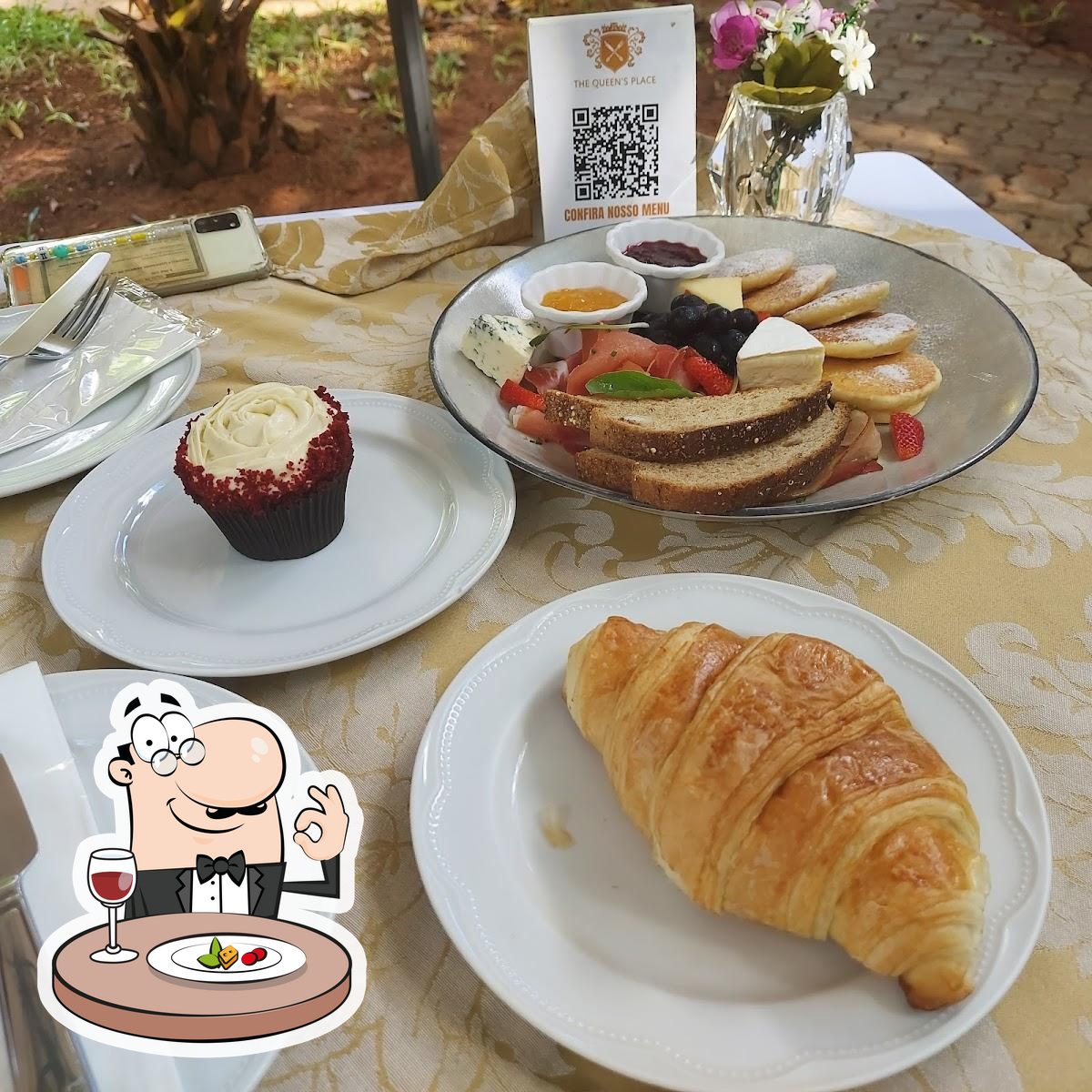 The Queen's Place - English House cafe, Brasília, Asa Sul CLS 116 BL C ...